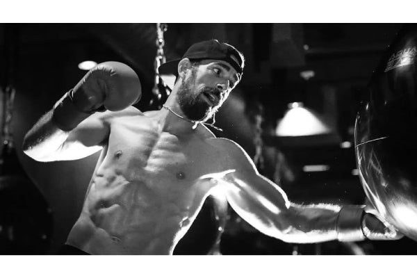 A Boxer's Guide to Cutting Weight Safely - Hotsuit